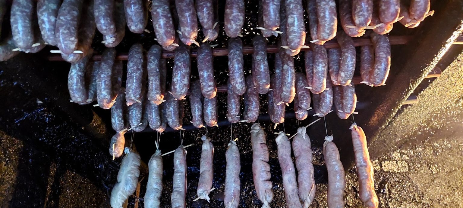 Domače koline 🐷🔥 – Tradicionalni recepti za prave gurmane! 🍖🥓